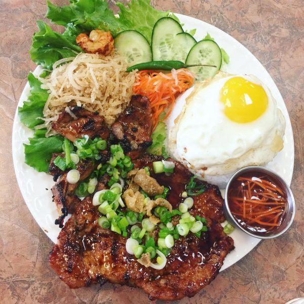 Cách Ướp Sườn Cốt Lết Nướng Mềm Ngon Tuyệt Đỉnh