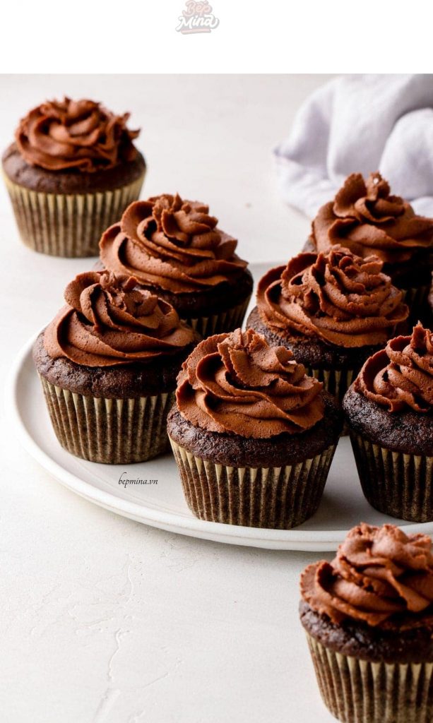 Cách làm bánh Cupcake Socola Ngon Mềm Xốp cực Đơn Giản