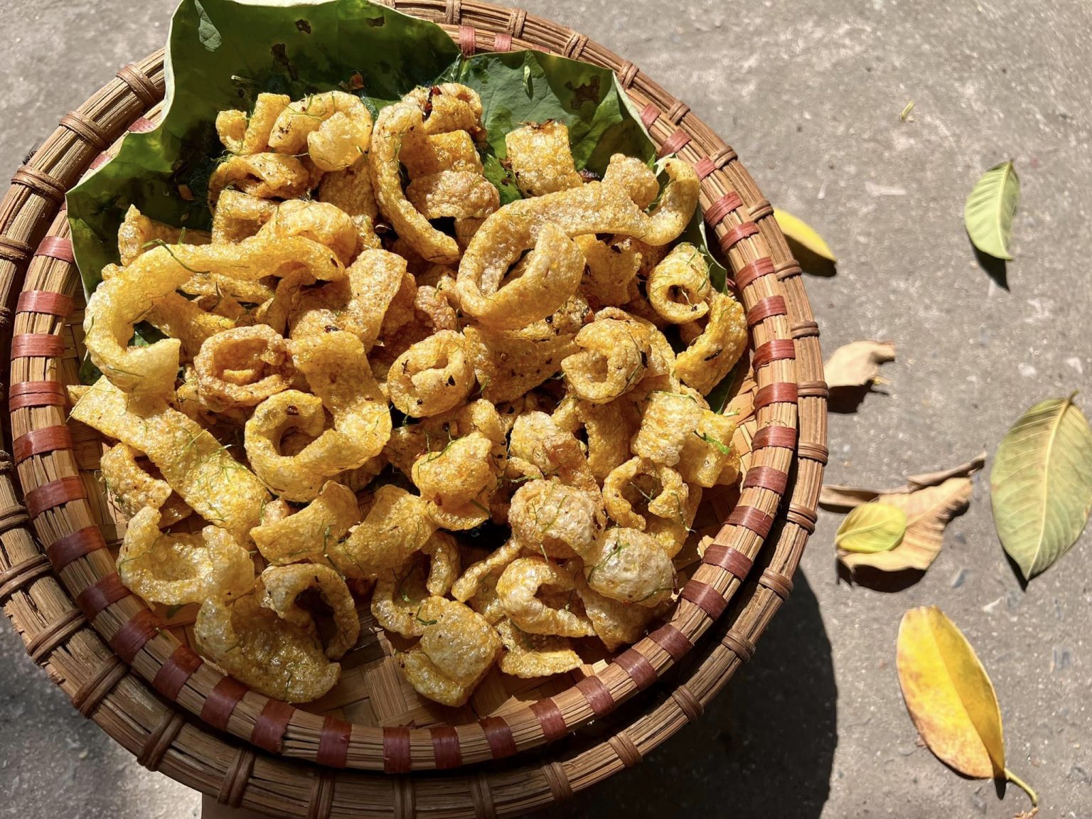 Cách Làm Da Heo Chiên Giòn "Rồm Rộp" Ăn Là Nghiền