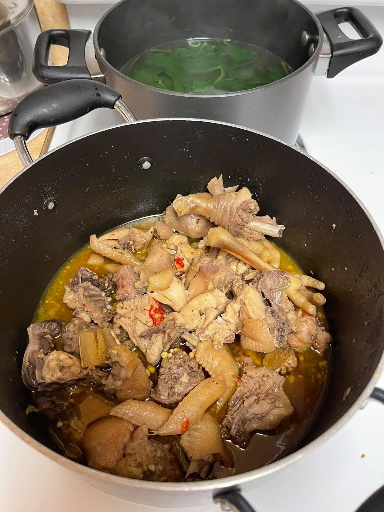 Cách Làm Gà Rang Gừng Thơm Mềm Ngon Cơm