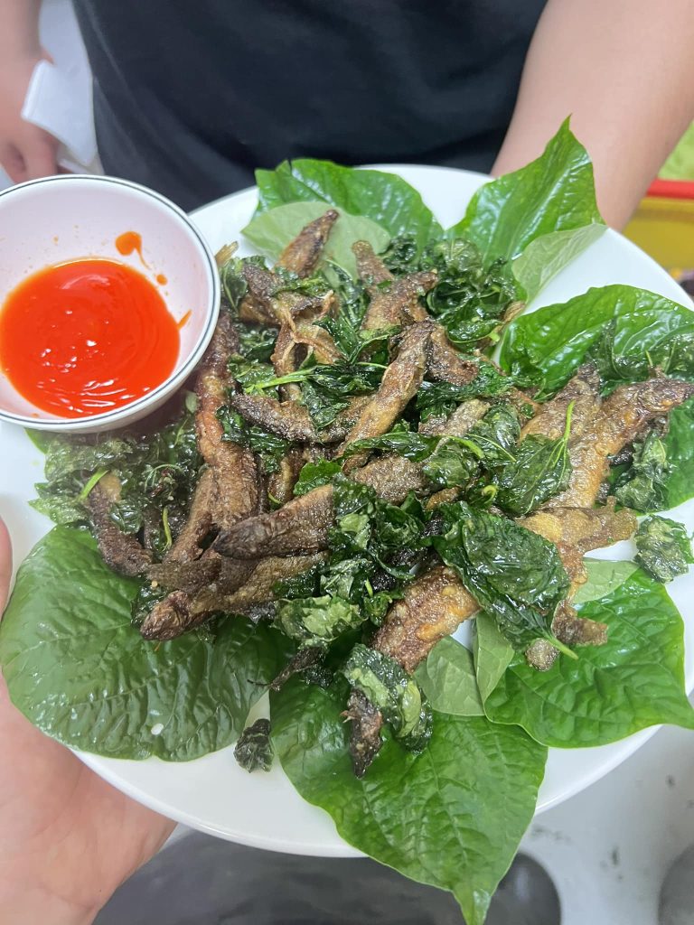 Cách Làm Chạch Chiên Lá Lốt Dân Giã Giòn Thơm Nức Mũi