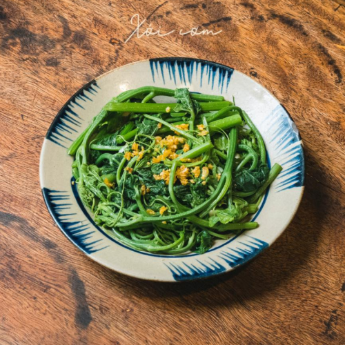 Cách Làm Ngọn Su Su Xào Tỏi Xanh Mướt Ăn Giòn Ngọt